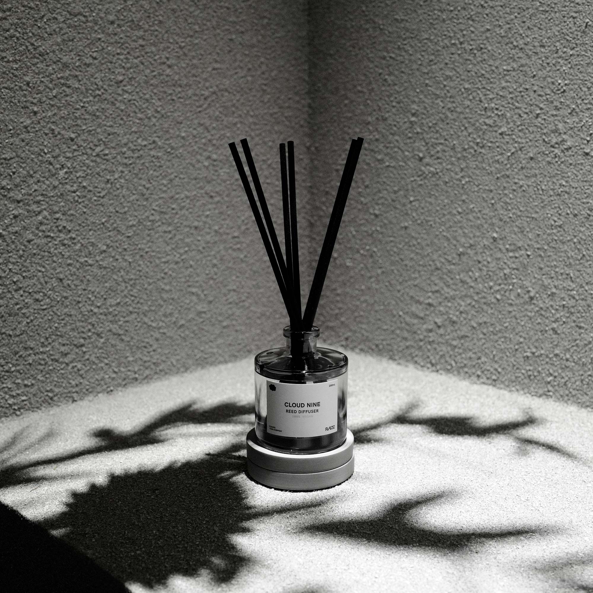 RAZE Official Site | Perfume, Interior Fragrance and Personal Care